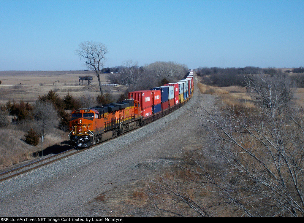 BNSF 6647 westbound BNSF intermodal train